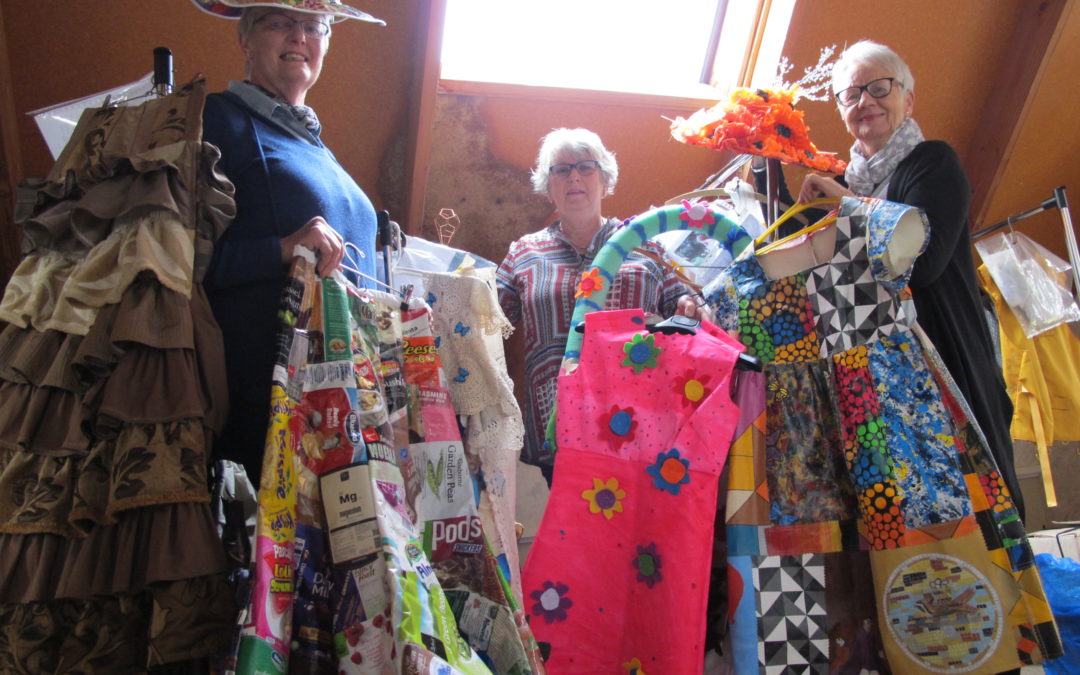 Creative costumes on show - Waimea Weekly Website
